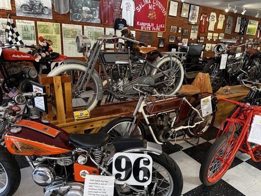 KANSAS MOTORCYCLE MUSEUM - Updated December 2025 - 14 Photos - 120 N ...
