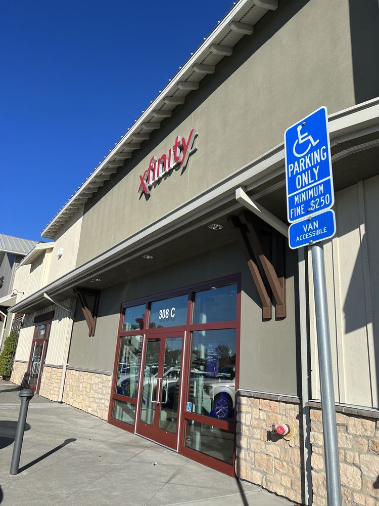 XFINITY STORE BY COMCAST - Updated July 2024 - 33 Reviews - 308 Soscol ...