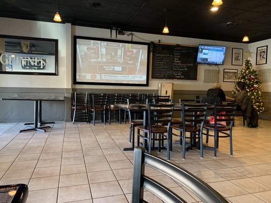 SIDELINES BEER HOUSE - Updated November 2024 - 34 Photos & 100 Reviews ...