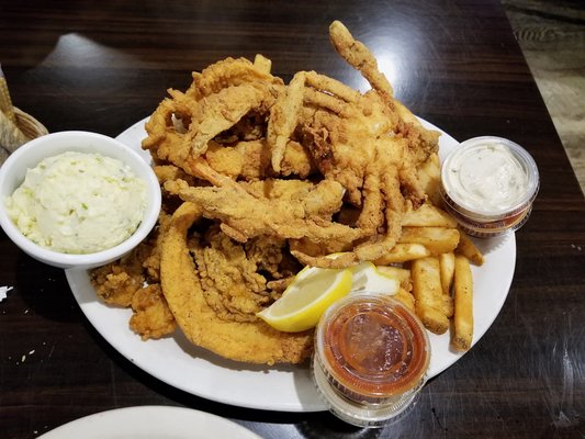 CAFE 615 HOME OF DA WABBIT - 175 Photos & 174 Reviews - 615 Kepler St ...