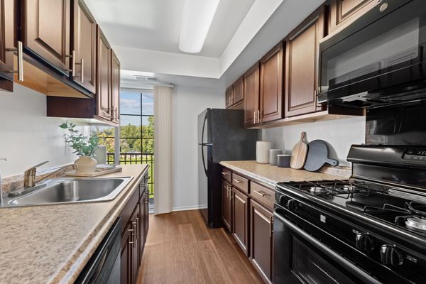 COURTHOUSE SQUARE APARTMENTS - Updated December 2025 - 42 Photos & 31 ...