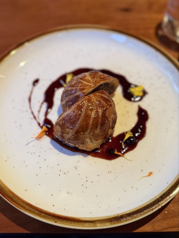 84 YESLER - Updated December 2025 - 642 Photos & 164 Reviews - 84 ...