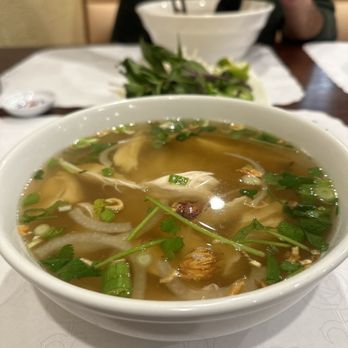 PHO QUEEN - Updated March 2024 - 86 Photos & 82 Reviews - 1807 Santa ...