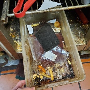 DILLY’S DRIVE-IN - Updated January 2026 - 24 Photos & 37 Reviews - 1921 ...