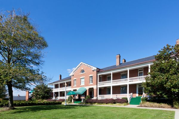 IHG ARMY HOTELS WAINWRIGHT HALL - HISTORIA - Updated May 2026 - 318 ...