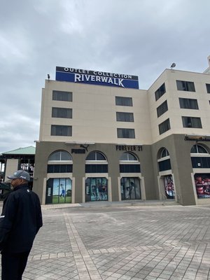 RIVERSTONE GALLERY--RIVERWALK MALL - Updated September 2025 - 17 Photos - 500 Port Of New ...