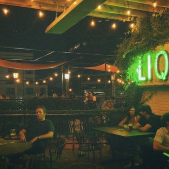 THE QUARTER BAR - Updated October 2025 - 214 Photos & 276 Reviews ...