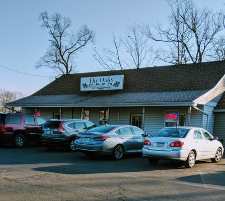 THE OAKS FAMILY RESTAURANT - 16 Photos & 65 Reviews - 6705 Easton Rd ...