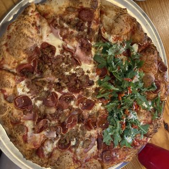 PINTHOUSE PIZZA - Updated December 2025 - 1122 Photos & 1435 Reviews ...