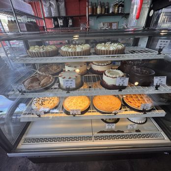 QUACK’S 43RD STREET BAKERY - Updated December 2025 - 605 Photos & 880 ...