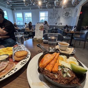 HASH KITCHEN - Updated May 2025 - 103 Photos & 37 Reviews - 1313 S ...
