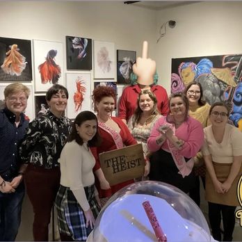 RED FOX ESCAPES - Updated June 2025 - 33 Photos & 206 Reviews - 614 ...