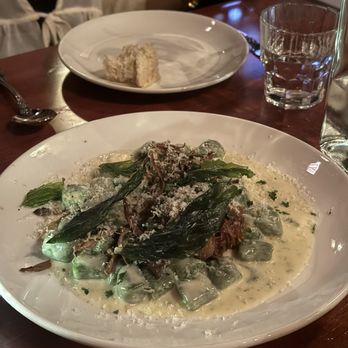 VOID - Updated October 2025 - 133 Photos & 43 Reviews - 2937 N ...