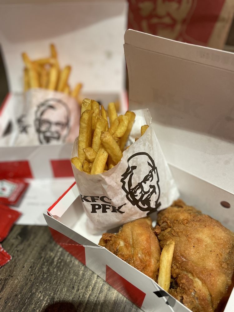 KFC - Updated June 2024 - 87 Photos - 125 - 8555 Sea Island Way ...