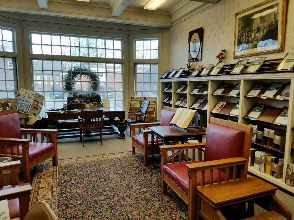 DYER LIBRARY - Updated October 2025 - 20 Photos - 371 Main St, Saco ...