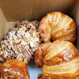 GAYLE’S BAKERY & ROSTICCERIA - 2030 Photos & 1865 Reviews - 504 Bay Ave ...