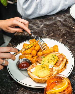 FOX ON JOHN - Updated June 2025 - 472 Photos & 227 Reviews - 106 John ...