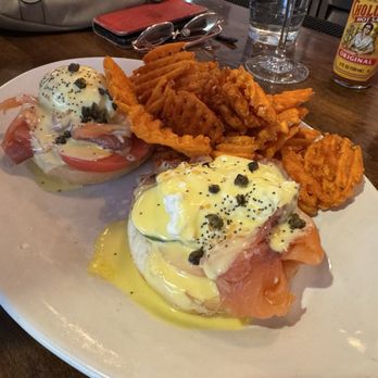 BACON SOCIAL HOUSE - SOUTH BROADWAY - Updated October 2025 - 215 Photos ...