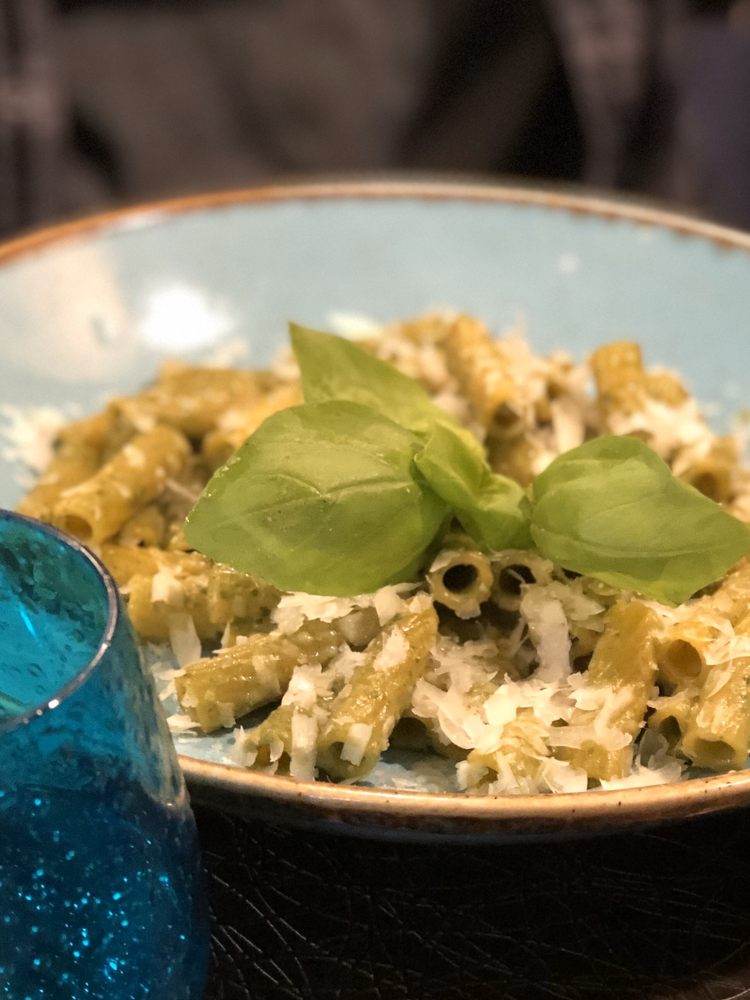 PIZZA IN TREVI - 163 Photos & 102 Reviews - Via di San vincenzo 30A ...