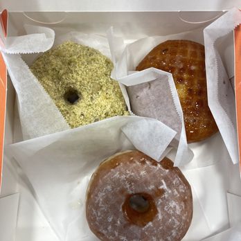 OLD FERRY DONUT - Updated April 2025 - 277 Photos & 86 Reviews - 24667 ...