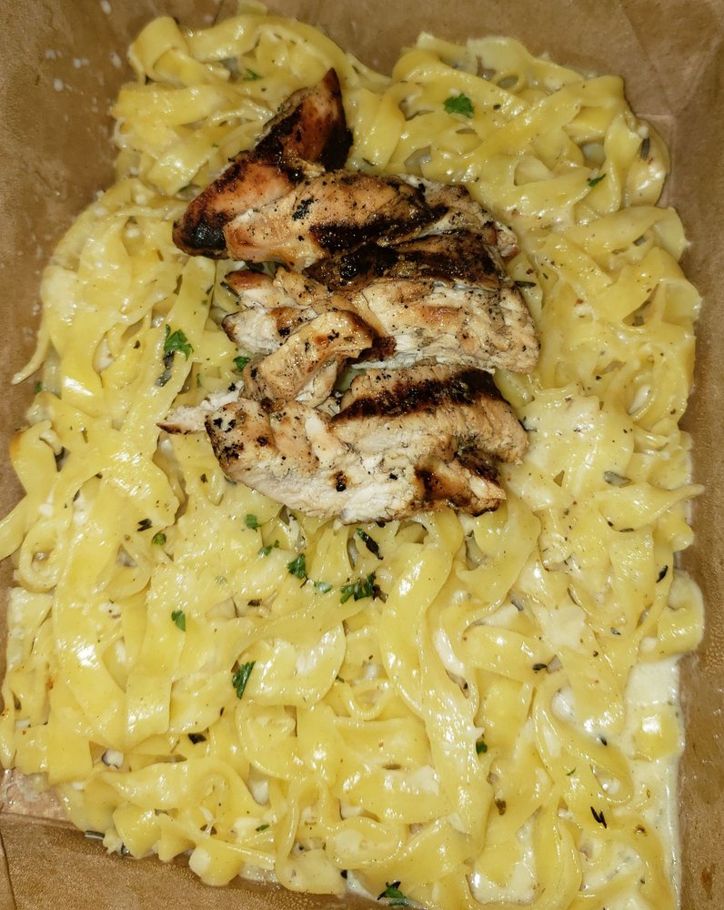 RED BENCH PIZZA - 151 Photos & 149 Reviews - 1204 S Vista Ave, Boise ...