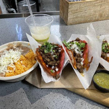 911 TACO BAR SHOP - Updated January 2026 - 79 Photos & 40 Reviews ...