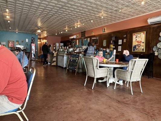 DAYMAKER CAFE - Updated December 2025 - 18 Photos & 38 Reviews - 59 E ...