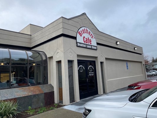 BROTHERS CAFE - 114 Reviews & 101 Photos - 3135 Cleveland Ave, Santa ...