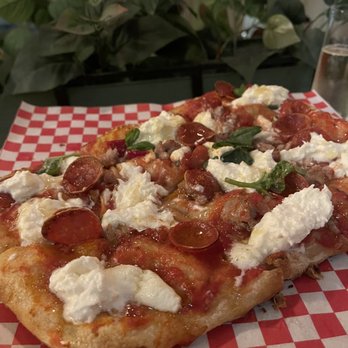 STRACCI PIZZA - Updated June 2025 - 348 Photos & 194 Reviews - 106 Hume ...