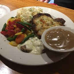 THE MACHINE SHED - APPLETON - Updated July 2025 - 153 Photos & 192 ...