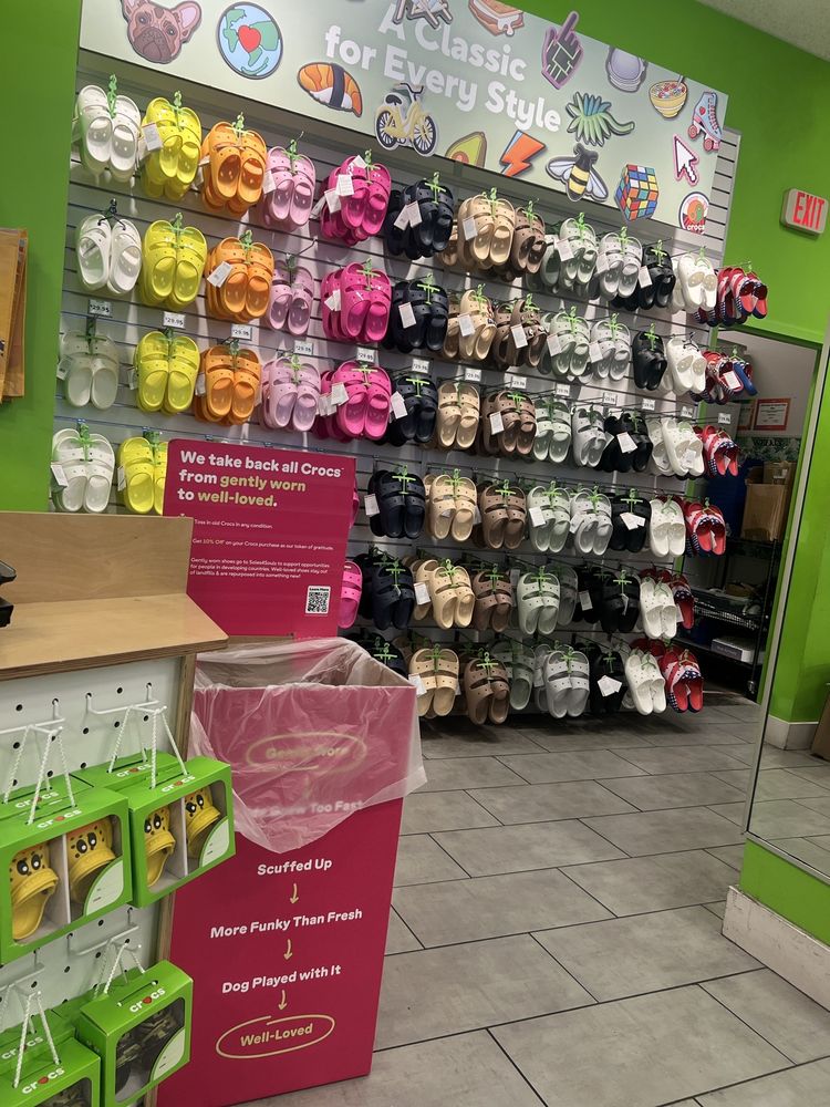CROCS - Updated June 2025 - 651 Kapkowski Rd, Elizabeth, New Jersey ...