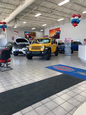 HILLER FORD - Updated December 2025 - 21 Photos & 53 Reviews - 6455 S ...