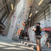METALMARK CLIMBING & FITNESS - 73 Photos & 56 Reviews - 4042 N Cedar ...