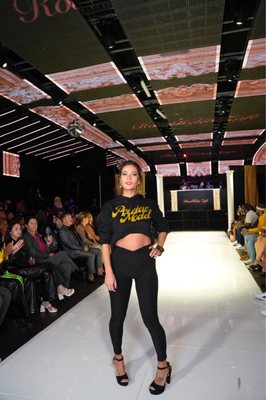 PREVIEW MODELS - 55 Photos & 19 Reviews - 7047 East Greenway Pkwy ...