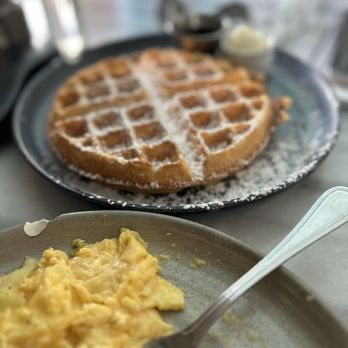 ATTITUDE CAFE - Updated August 2024 - 399 Photos & 330 Reviews - 6009 W ...