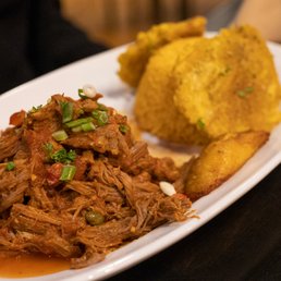 VICENTE’S CUBAN CUISINE - 936 Photos & 956 Reviews - 1250 Library St ...
