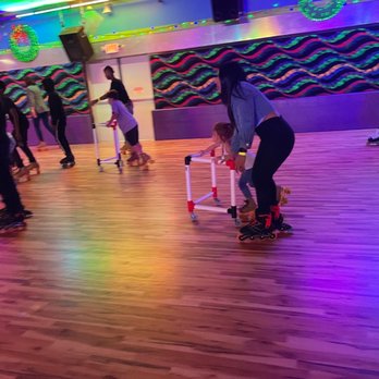 BEAR CREEK ROLLER RINK - Updated October 2025 - 60 Photos & 92 Reviews ...