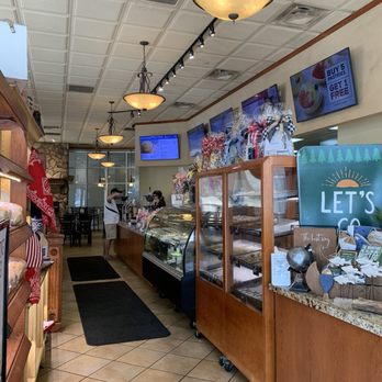 KNEADERS BAKERY & CAFE - Updated December 2025 - 122 Photos & 222 ...