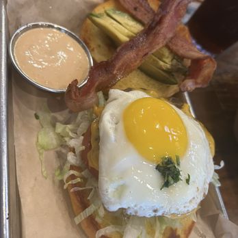 BURGER BENCH - Updated December 2025 - 191 Photos & 120 Reviews - 230 ...