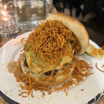 MOTT ST - Updated July 2025 - 2076 Photos & 1100 Reviews - 1401 N ...