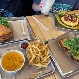 THE DILLY DUCK SHOP - Updated October 2025 - 260 Photos & 316 Reviews ...