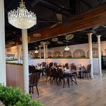 MAHARAJA INDIAN CUISINE - Updated October 2025 - 101 Photos & 75 Reviews - 4900 Lomas Blvd NE ...