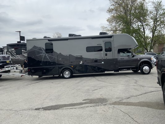 MCKEE RV | 36 Photos & 36 Reviews - 400 1st Ave, Perry, Iowa - RV ...