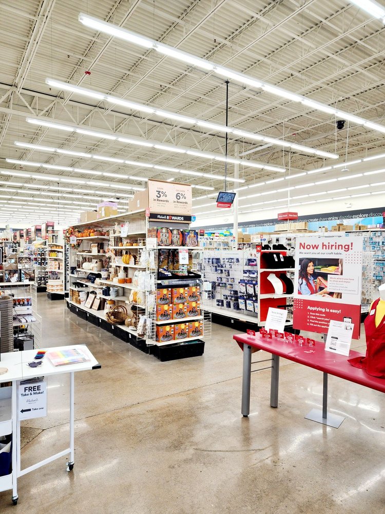MICHAELS - Updated December 2025 - 12 Photos - 2630 S Green Bay Rd ...
