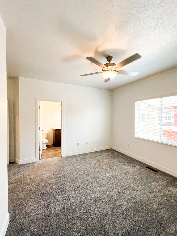 NORTH POINTE TOWNHOMES - Updated December 2025 - 57 Photos - 801 ...