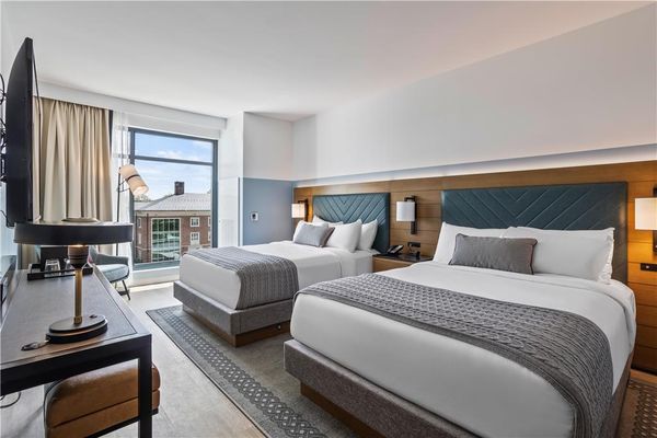 THE HIGHLANDER AT RADFORD, TAPESTRY COLLECTION BY HILTON - Updated ...