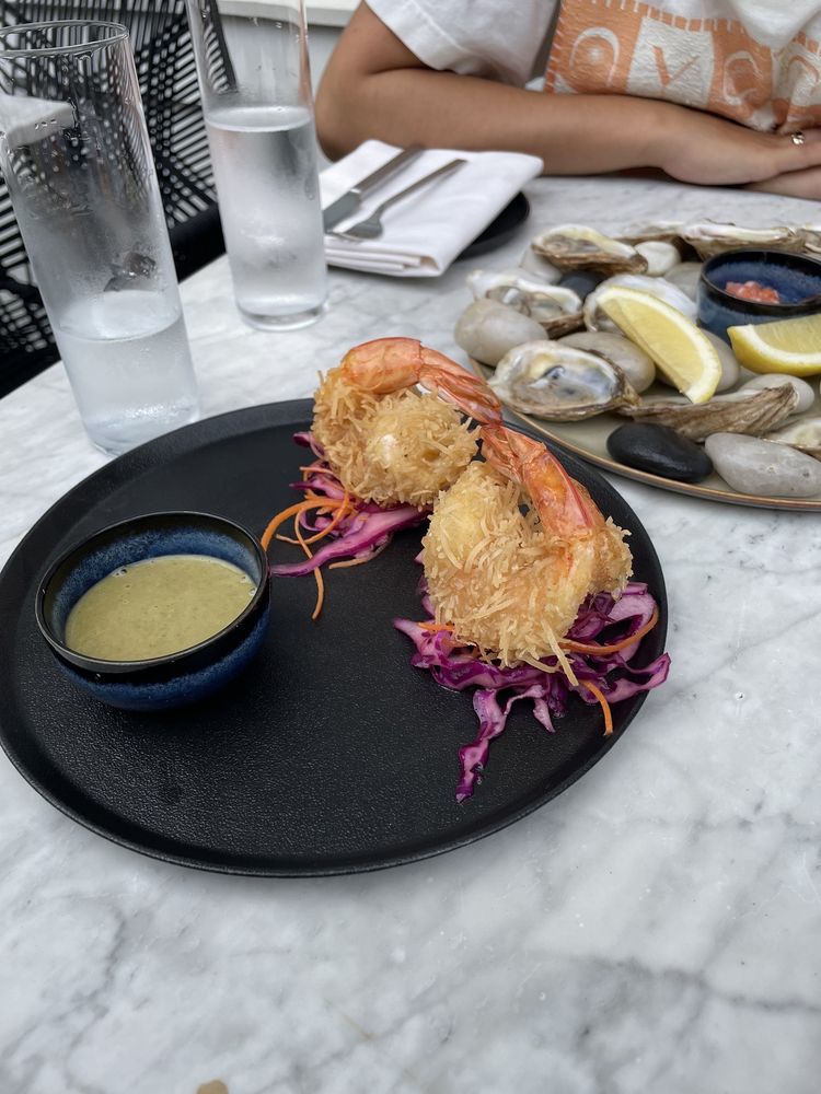 L’ACCOLADE - Updated November 2024 - 404 Photos & 184 Reviews - 302 ...