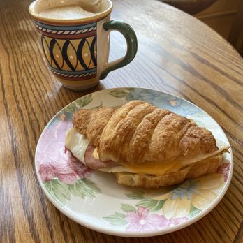 HILLSIDE COFFEE HOUSE - Updated December 2025 - 89 Photos & 30 Reviews ...