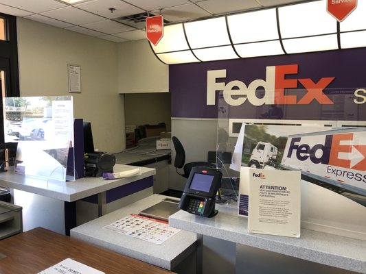FEDEX SHIP CENTER - Updated December 2025 - 20 Photos & 110 Reviews ...