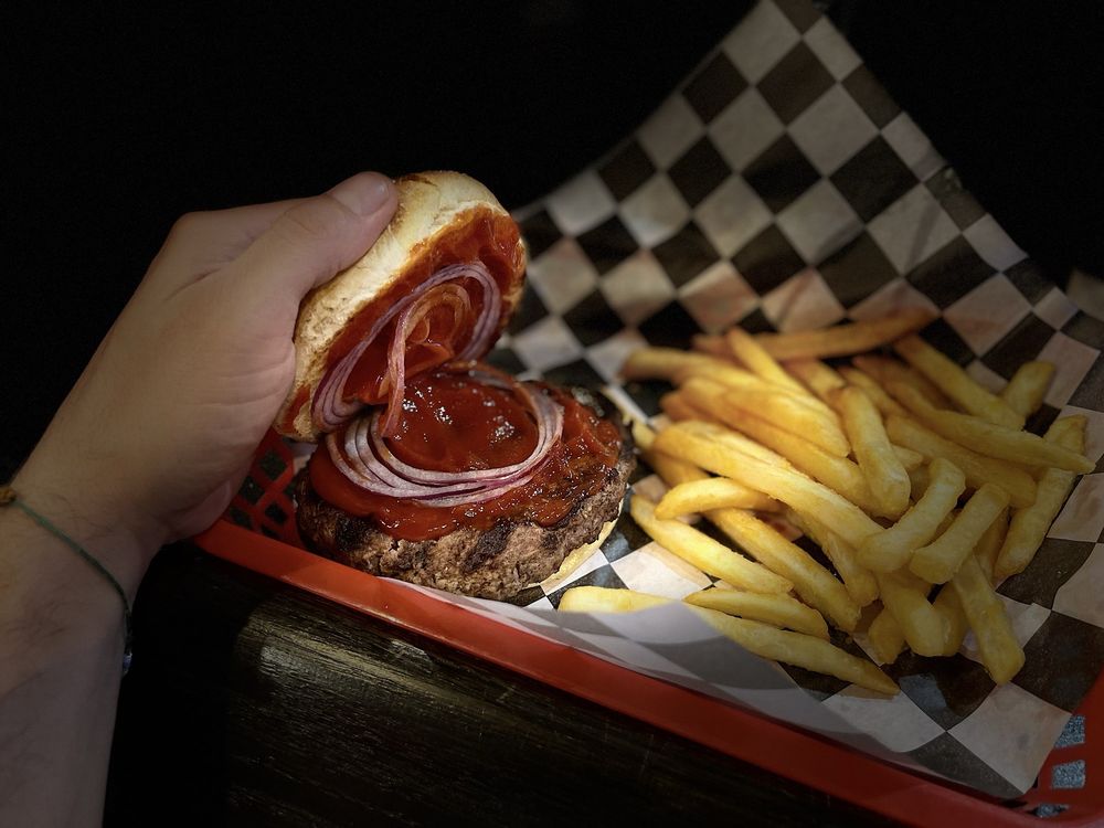 BIG WOODY’S BAR & GRILL - Updated January 2026 - 31 Photos & 83 ...